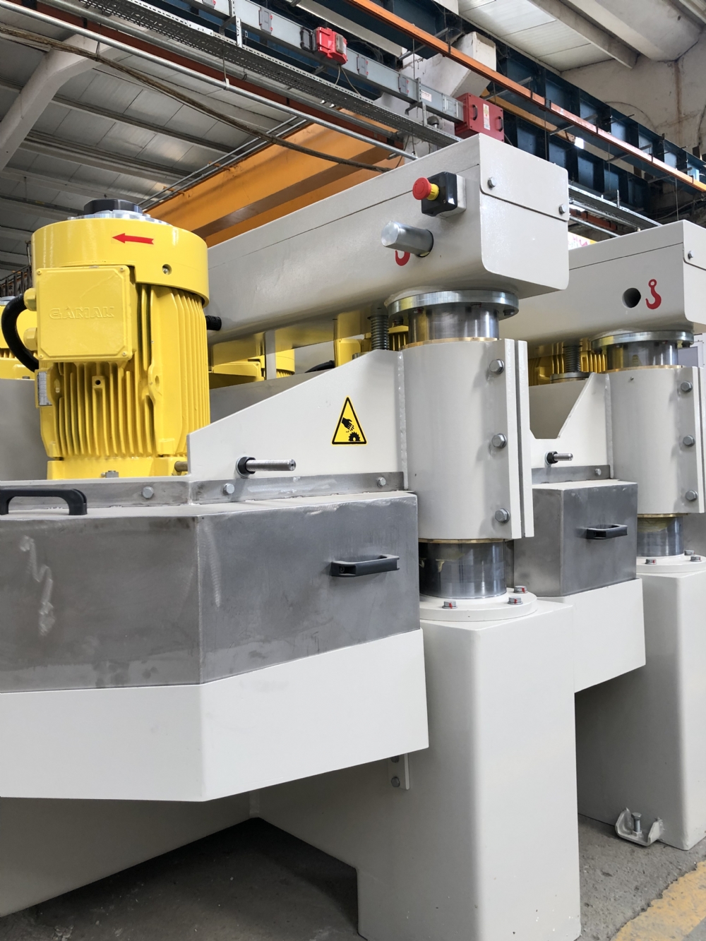 Yatay Yarma Makinesi